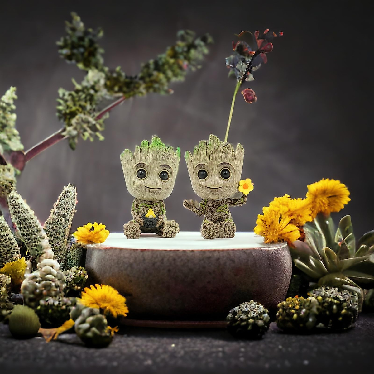 ZEshops Mini Groot Figurine Miniature Model Home Accessories Decompression Artefact Kids 2PCs Bundle Set