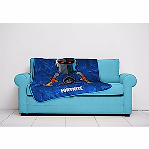 Jay Franco Black Knight Blue Camo Throw Blanket (Official Fortnite Product)