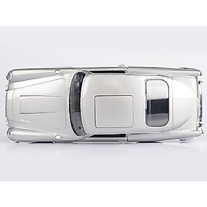 DB5 RHD (Right Hand Drive) Silver Metallic 007 "Goldfinger (1964) Movie 1/24 Diecast Model Car by Motormax 79857