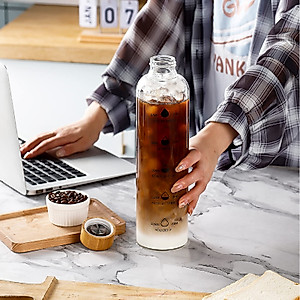 ZEBEIYU 32oz Glass Water Bottle,Borosilicate Glass Drinking Bottles with Time Marker,Bamboo lids,Felt Sleeve,Dishwasher Safe,Reusable,Leak-Proof,BPA Free for Office,Sports,Gym,Travel (Pack1)