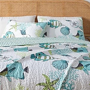 King Coastal Quilt Bedding Set, Summer Coastal Quilt with Shams, Beach 3-Piece Reversible All Season Bedspread Quilt Set. Lightweight Nautical Quilted Coverlet. Seaside Collection, Blue Fish