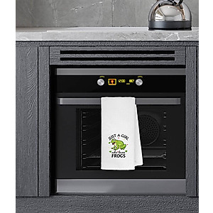 FULSOE Just A Girl Who Loves Highland Frogs Kitchen Towels Dishcloths 24"x16",Cute Green Frog Dish Towels Bath Towels Hand Towels,Gifts for Frog Lovers Girls Women