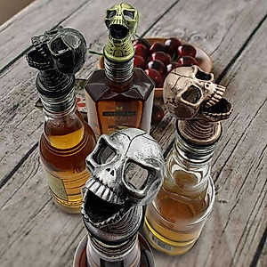 Skull Wine Aerator Pourer Whiskey Pourer, Unique Halloween Souvenirs Gifts, Perfect Wine Gift for Skull Lover (Black)