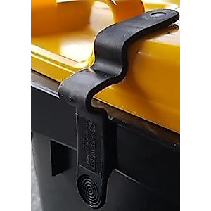 SafeWaste Push Clip Auto-Release Rubber Trash Can Lid Latch, for Litter Prevention and Safety. Stops Wind Blowing lid Open, Stops Animals accessing Contents. Automatically Releases When Collected