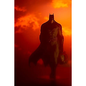 Kotobukiya DC Comics Batman: Last Knight on Earth Batman ARTFX Statue, Multicolor (SV317)