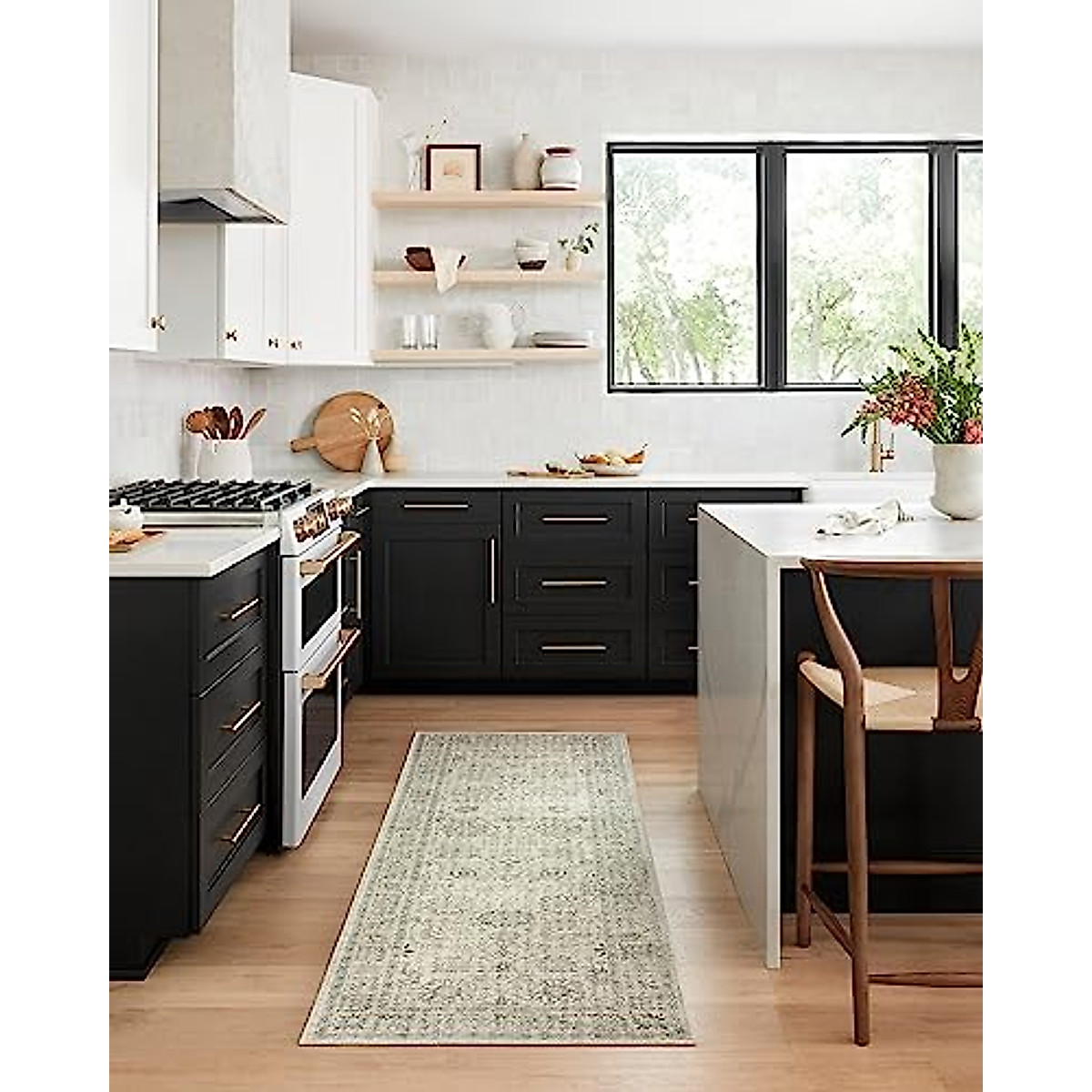 Loloi II Skye Collection SKY-14 NATURAL / SAGE, Traditional 5'-0" x 7'-6" Area Rug