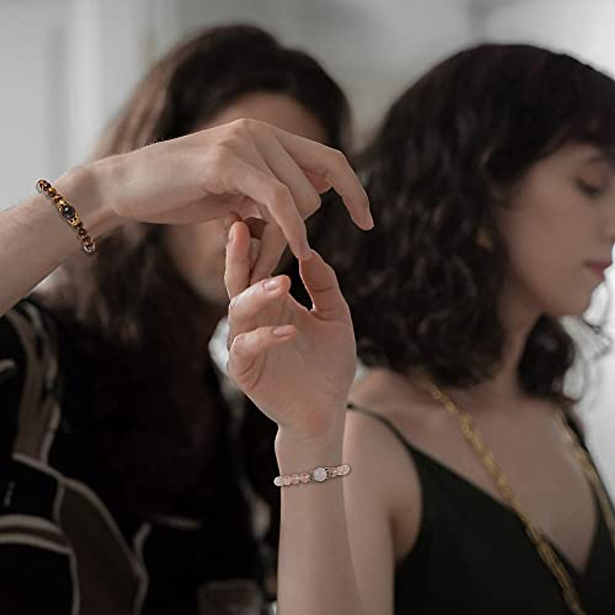 PandaHall 124Pcs Gemstone Bracelet Making Kit 8mm Natural Stone Gemstone Bead Crown Bead Tiger Eye Rose Quartz Gemstone Loose Bead & Elastic Cord for Bracelet Jewelry Making