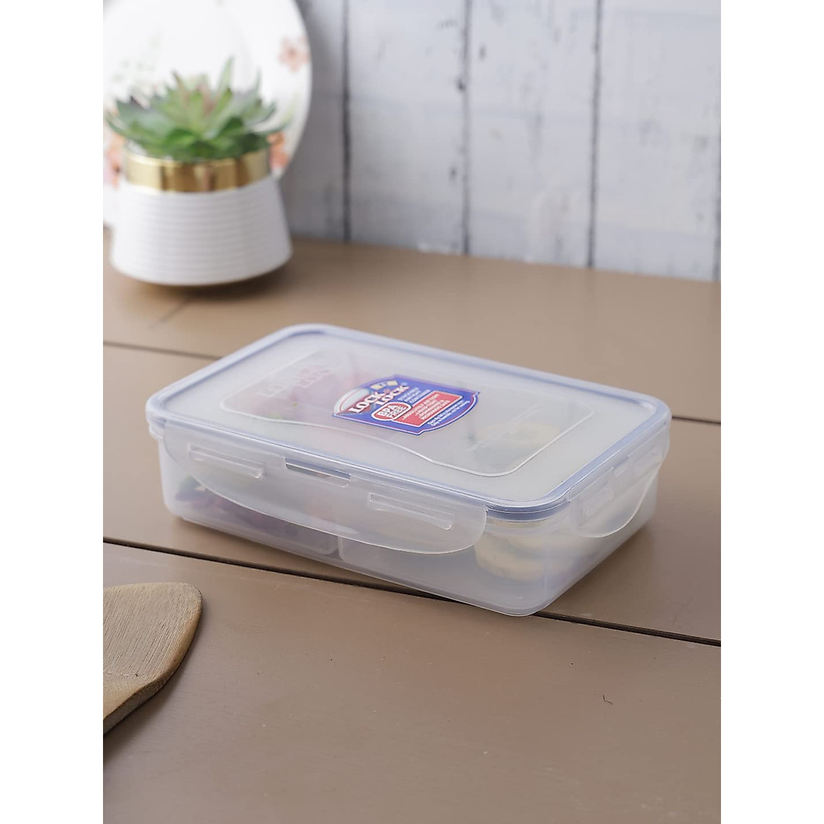 LOCK & LOCK Airtight Rectangular Food Storage Container 27.05-oz / 3.38-cup
