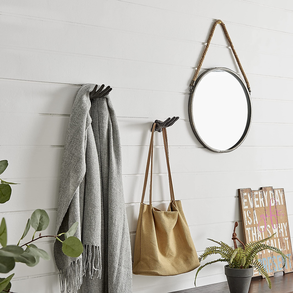 Danya B. "Palms Up Dark Brown Cast Iron Wall Mount Hook Set (Set of 2), Entryway Hooks or Unique Room Décor for Hanging Coats, Purses, Scarves, or Jewelry