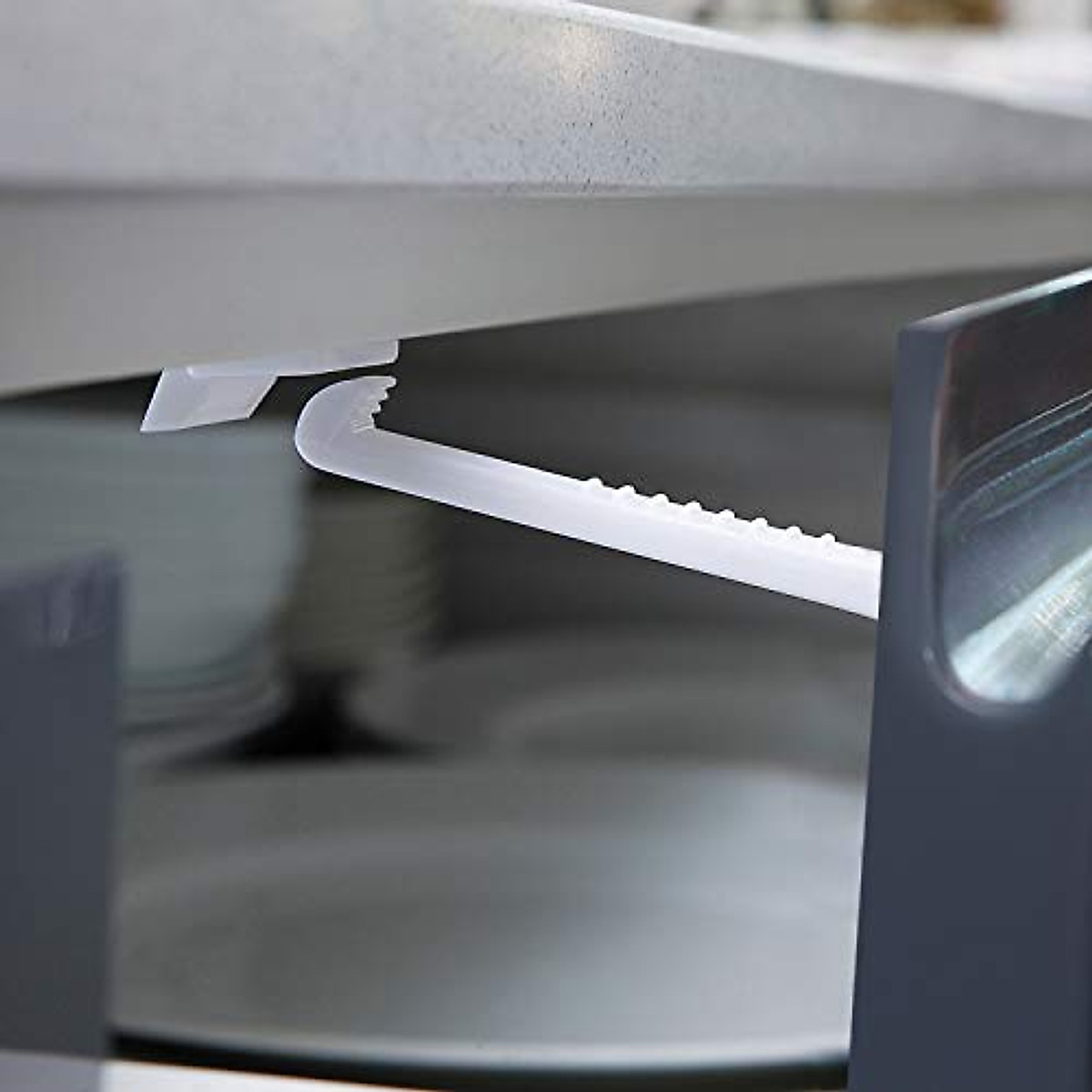 Dreambaby Safety Catches for Cabinets and Drawers, Childproofing Baby Locks, 12 Count (Pack of 1)