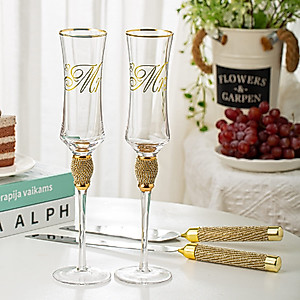 iooiluxry Wedding Cake Knife and Server Set, Bridal Shower Gifts for Bride Mr and Mrs Champagne Flutes Glass and Cake Cutting Set for Wedding Engagement Gifts (Gold)
