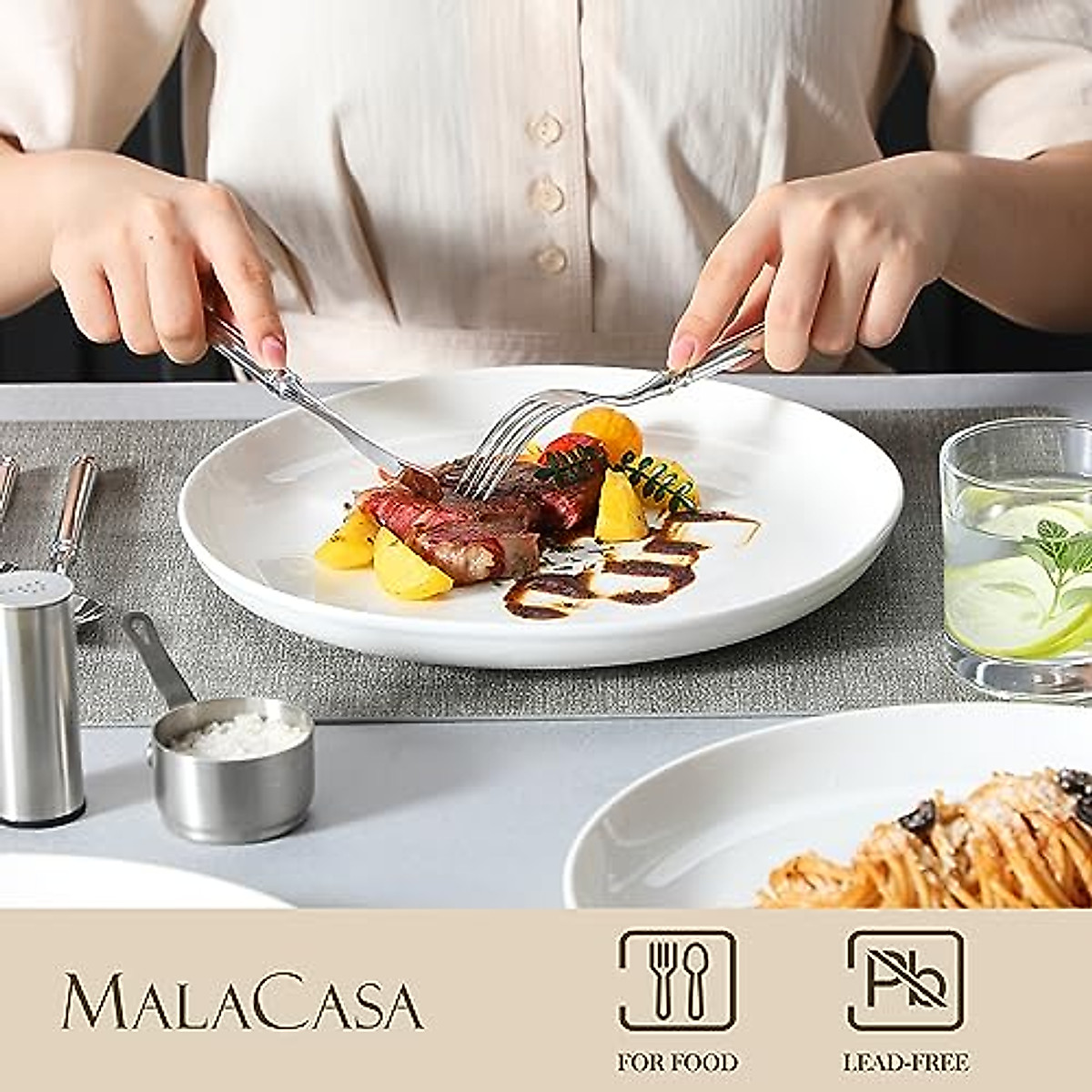 MALACASA 10.5 Inch Dinner Plates Set of 6, Porcelain Round Dessert Plates, Serving Plates, Salad Plates Set, Microwave & Dishwasher Safe, White, Series REG