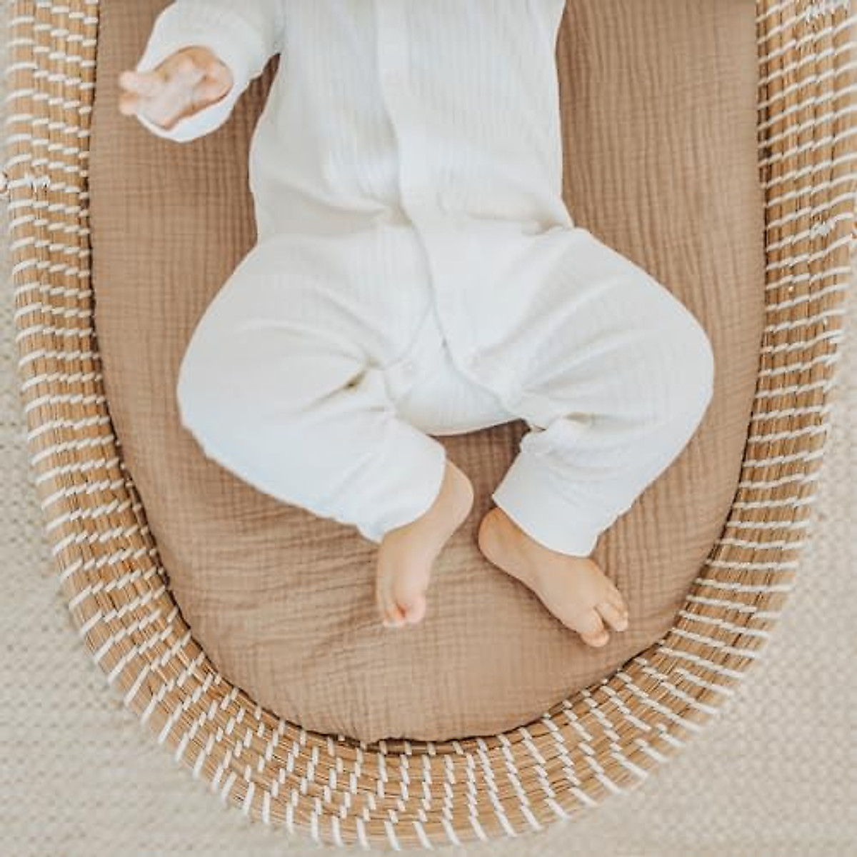 Konssy 2 Pack Soft Breathable Muslin Fitted Bassinet Sheets for Baby Girl Boy, Fit Oval Rectangle Cradle, Moses Basket Pad/Mattress (Camel, Sun)