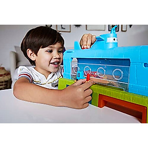 Disney and Pixar Cars Toys, Submarine Car Wash Playset with Color-Change Lightning McQueen Toy Car, Water Play