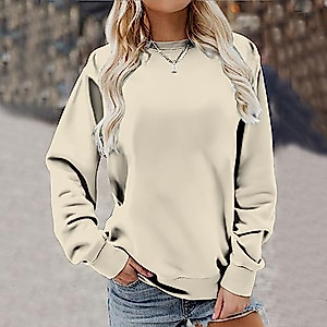 Comigeewa Womens Tops 2023 Tredny,Sudadera de entrenamiento para mujer, manga larga, informal, con capucha, cuello redondo, cómodo, pulóver,salón holgada,1-Beige,Large