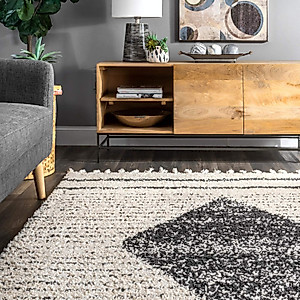 nuLOOM Kiera Moroccan Diamond Shag Tassel Area Rug, 9x12, Off-white