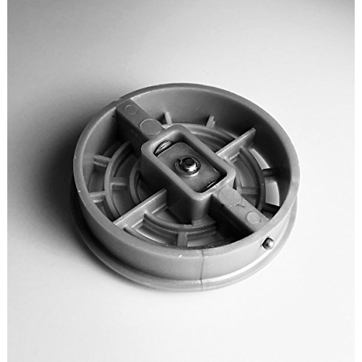 Drain Armor 3.5" Locking Strainer for Compartment Sinks