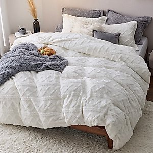 Bedsure Fluffy Comforter Cover Set - Faux Fur Duvet Cover King Size, White Plush Quilt Cover, 3 Pieces,1 Duvet Cover (104"x90") with Zipper Closure and 2 Pillow Shams, Comforter Not Included