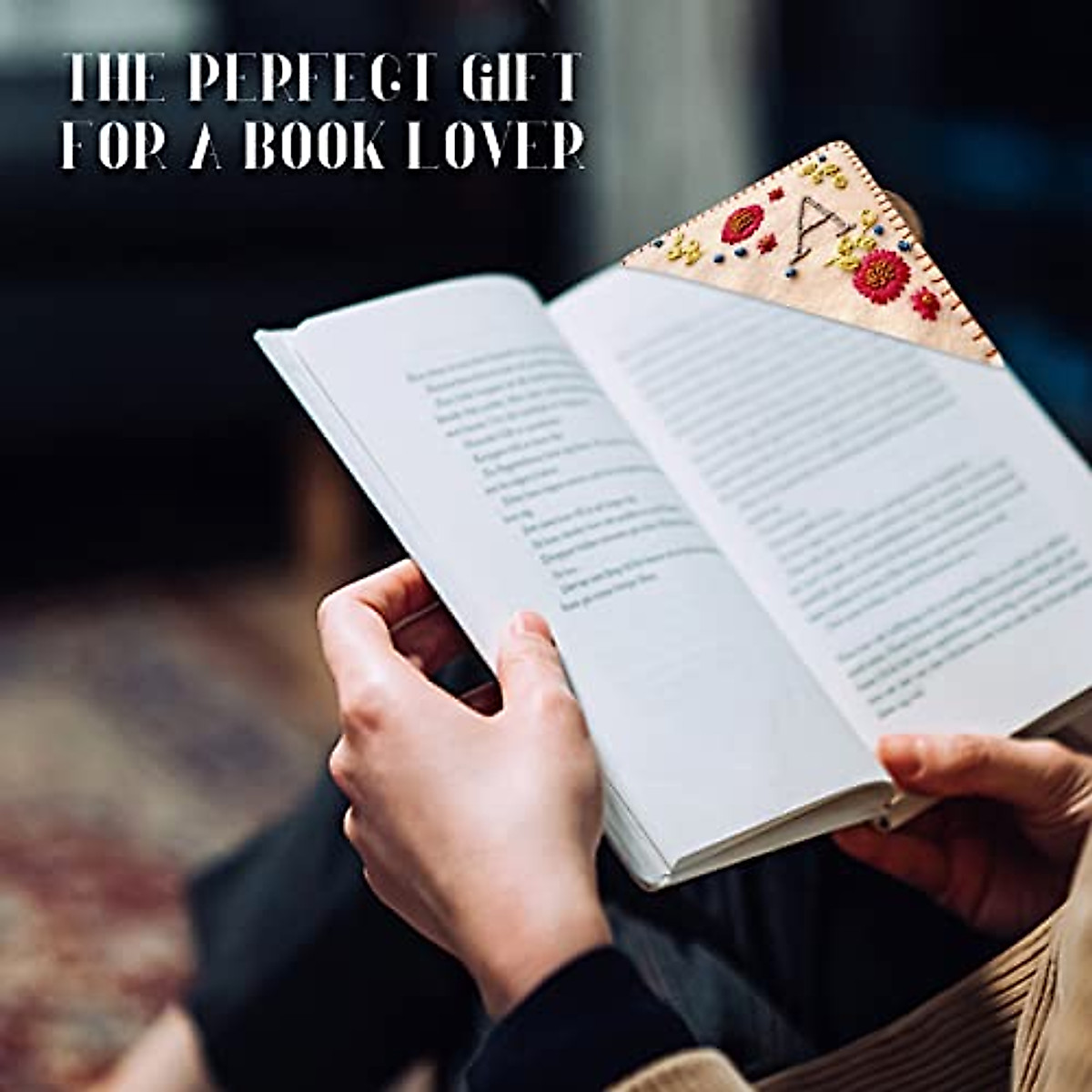 AZURAOKEY Cute Flower Letter Embroidery Bookmarks, Felt Triangle Bookmark, Hand Felt Page Number Decorative Book Label Letter Bookmarks for Reading Lovers Meaningful Gift