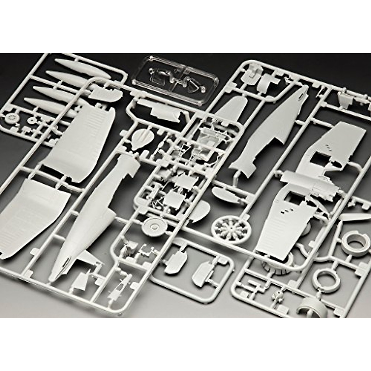 Revell 03917, Vought F4U-1B Corsair Royal Navy, 1: 72 Scale Plastic Model