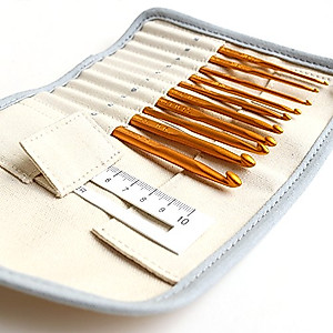 Clover Crochet Set 43-405 Crochet Set 10 Crochet Needles 3 Mini Scissors Knit Gauge Crochet Case