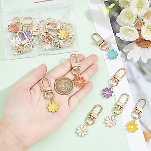 PH PandaHall 24pcs Flower Keychain, Daisy Enameled Charms Aesthetic Keychain Car Key Ring Pendant Key Chains for Mom Mother's Day, Handbag Bag, Earphone Case Decoration, Purse Accessories