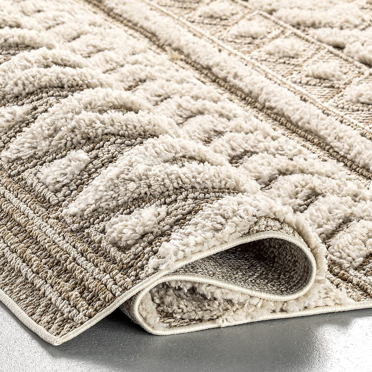 nuLOOM Rebecca High Low Textured Shaggy Area Rug, 8x10, Beige