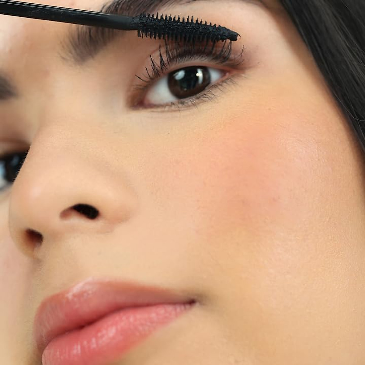 Palladio Lash Obsessed Mascara, Extreme Definition Lengthening Mascara, Amplifies Volume & Fullness, Evenly Coats Lashes, Lucious Length, Natural lengthening, No Smudging, All Day Wear, Black