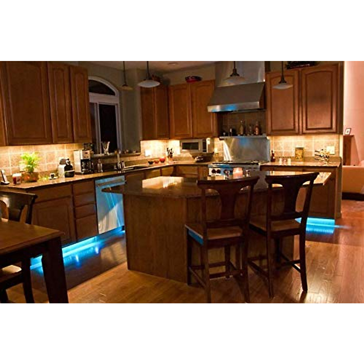 jimwhen 2Pack 2FT LED Tube Light Bulbs, Ballast Removed, 9W, 5000K Daylight White 2000LM,T8 Fluorescent LED Bulb Replacement, G13 Lighting Fixtures for Garage Closet