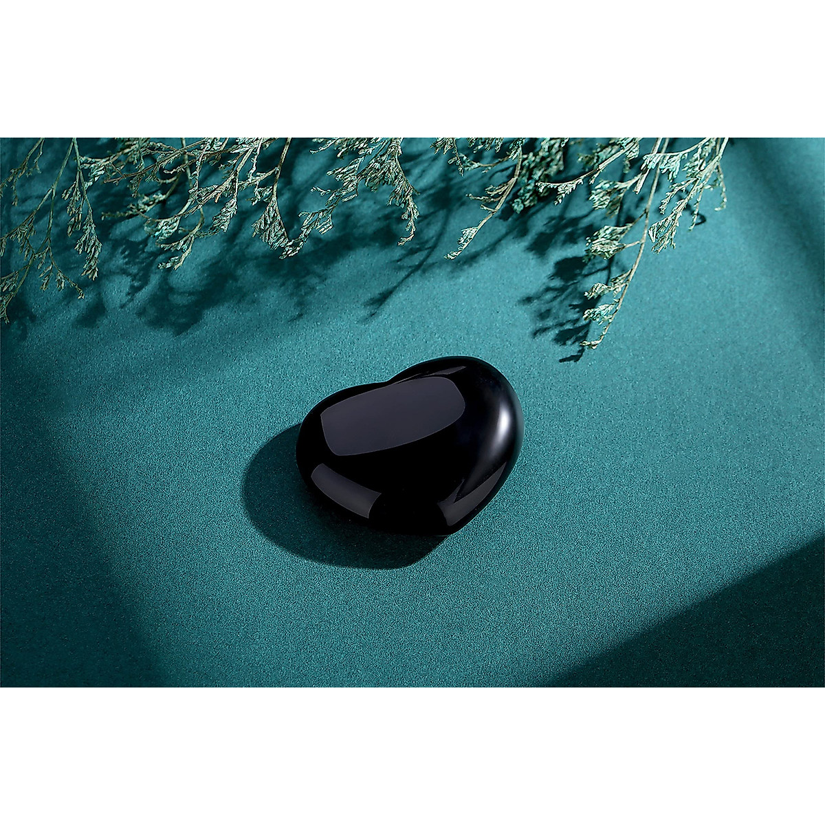 MAIBAOTA 45 mm Black Obsidian Healing Crystals Big Heart Love Crystal Palm Stone Reiki Crystal Gemstone Worry Stones for Anxiety Crystal Christmas Valentines Day Gifts for Herfriend Wife