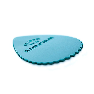 WOLF BITE Guitar Picks | Saw-Toothed Edge Guitar Picks - Medium(.75mm) / Light(.60mm) Variety 12-pack