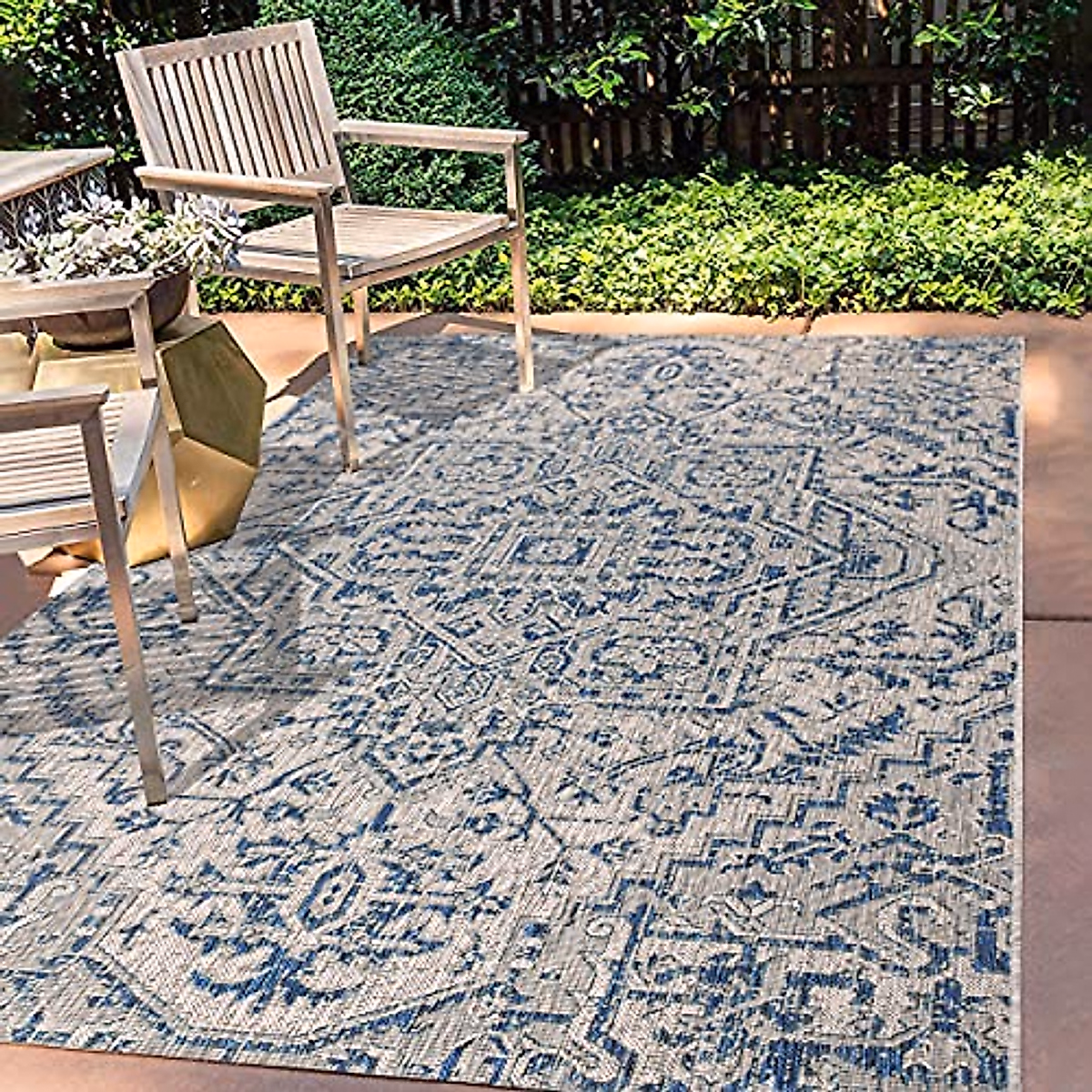 JONATHAN Y SMB105B-3 Estrella Bohemian Medallion Textured Weave Navy/Gray 3 ft. x 5 ft. Indoor/Outdoor Area Rug Coastal, Traditional, Transitional, Perfect for Backyard, Patio, Porch