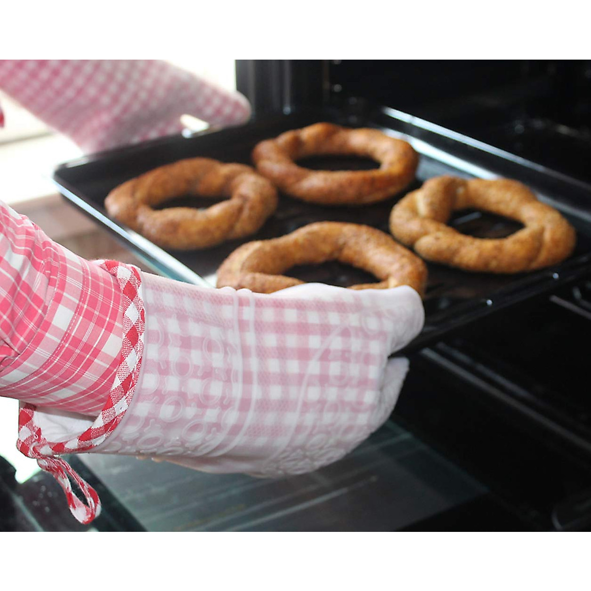 Silicone Oven Mitts Set of 2 Transparent Clear Silicone Shell with Printing Cotton Quilted Lining, Machine Washable, Heat Resistant Kitchen Oven Gloves for Cooking and BBQ Baking,