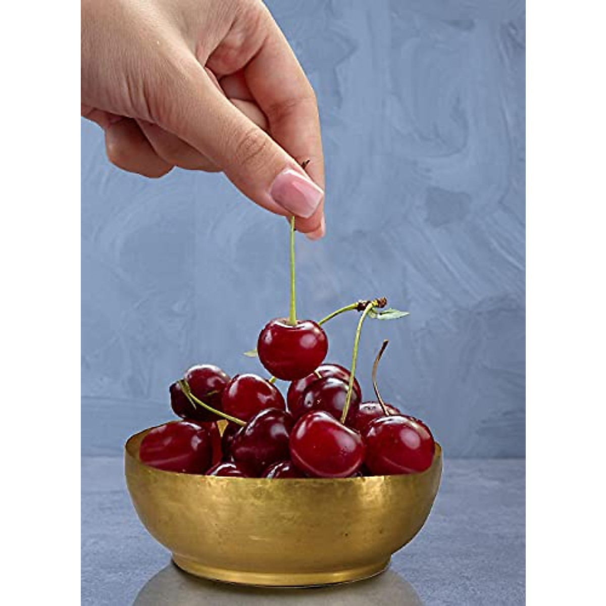 Serene Spaces Living Antique Brass Decorative Bowl, Use as Metal Fruit Bowl, for Floating Candles, Flowers, Potpourri, Catchall for Entryway, Dining Table, Home Décor, 2.75" Tall & 7.5" Diameter