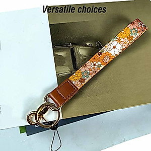 Insaizom Hippie Aesthetic Wrist Lanyard Key Chain, Cute Boho Wristlet Strap Keychain Holder for Women (Yellow flower)