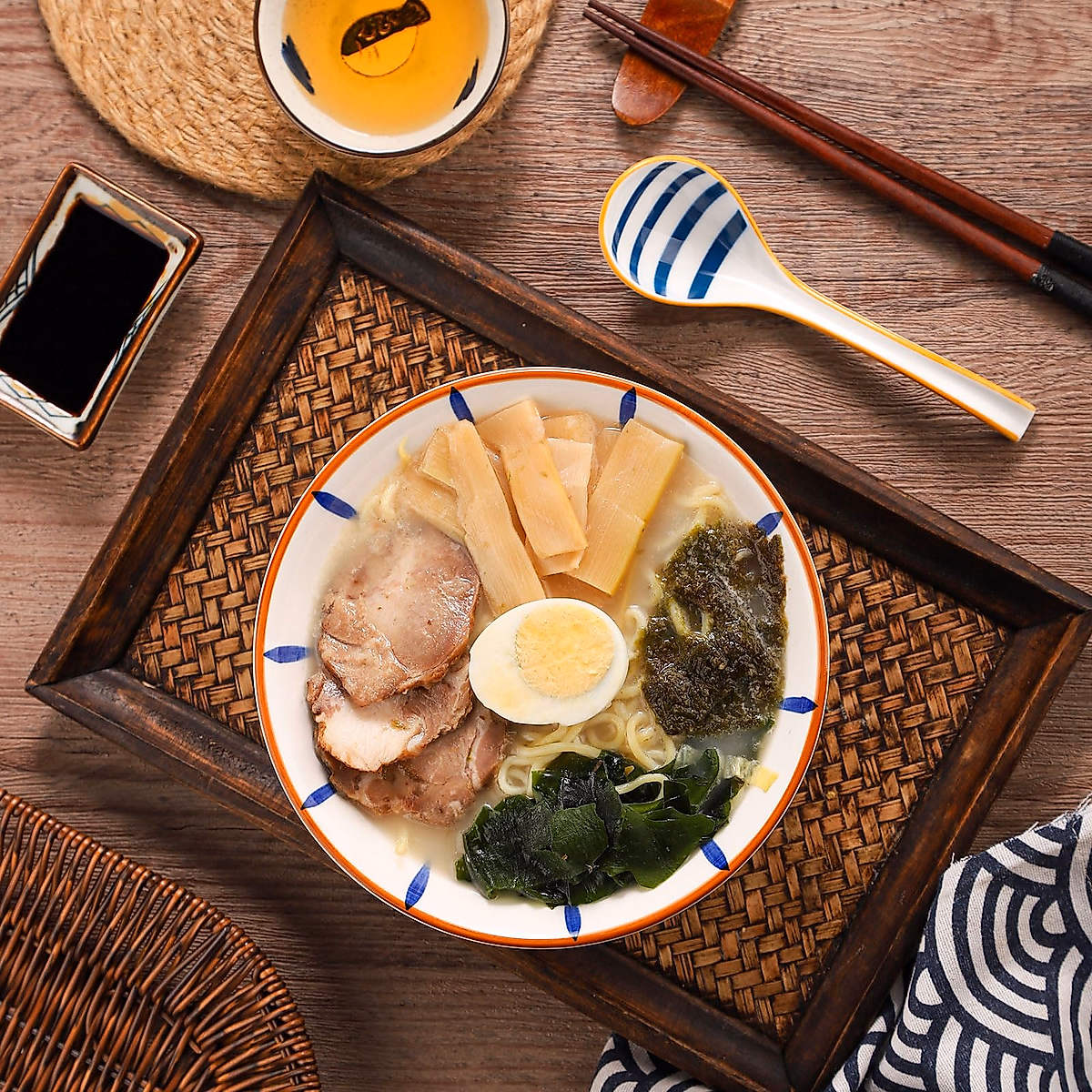 WHJY Asian Soup Spoon, Ceramic Ramen Spoon, Ramen Soup Spoon, Chinese Ceramic Spoons, Miso Soup Spoons Dumpling - Set of 4 Flora