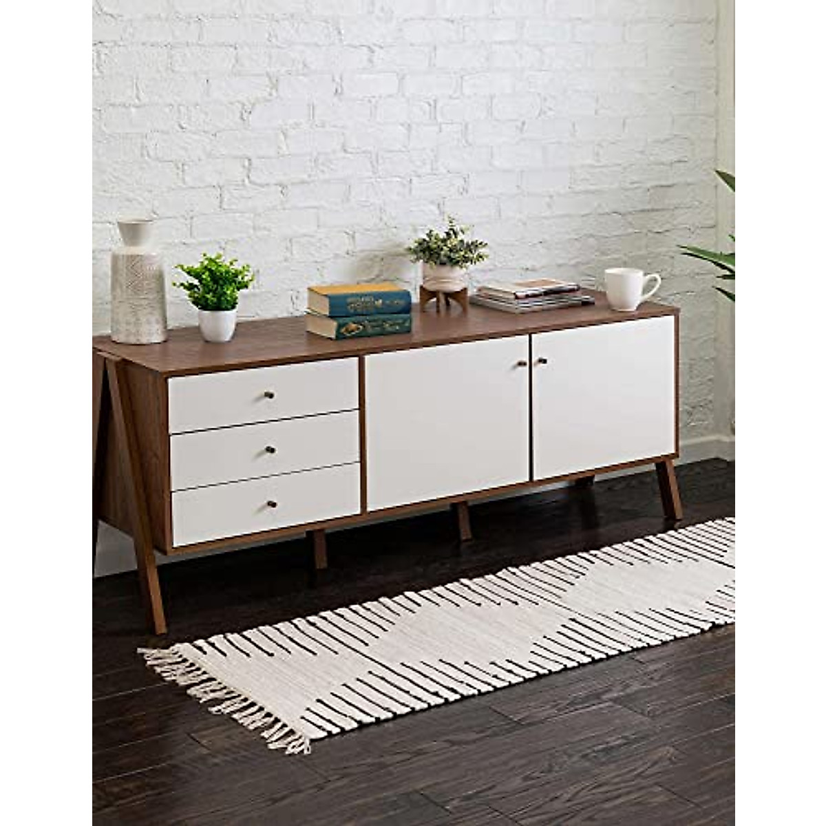 Unique Loom Chindi Cotton Collection Area Rug - Briah (2' 7" x 13' 1" Runner, White/ Black)