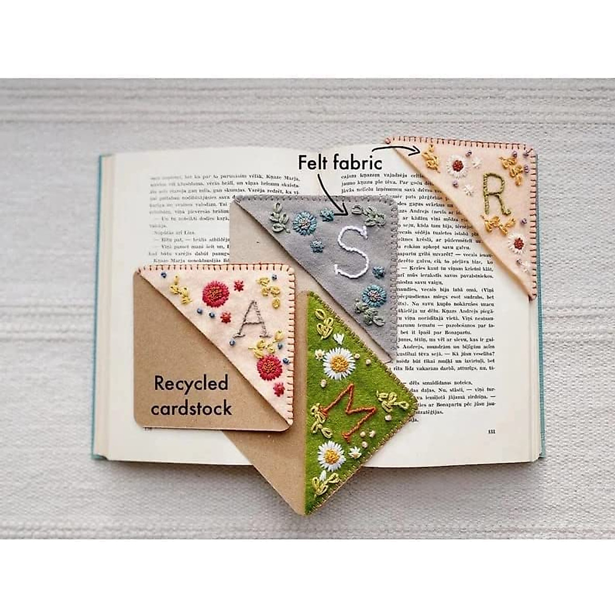 Personalized Hand Embroidered Corner Bookmark, Handmade Cute Flower Bookmarks for Book Lovers, 26 Letters Felt Triangle Corner Bookmarks - Winter J