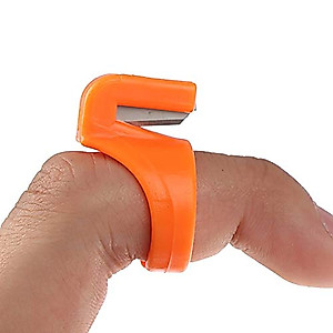 LARATH 15 Pieces Finger Knife Ring Plastic Quilting Thread Cutter Thimble Sewing Accessories Handcraft DIY Tool with Blade for Cutting Yarn, Fishing Line, Weaving, Mixed Color