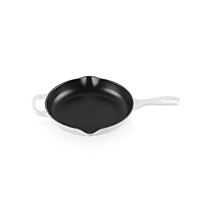Le Creuset Enameled Cast Iron Signature Iron Handle Skillet, 9" (1-3/8 qt.), White