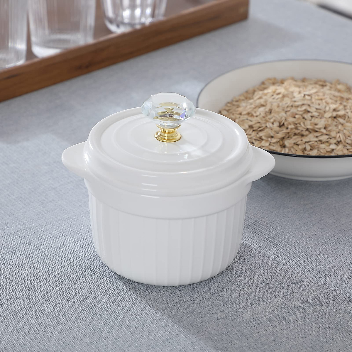 Bacon Grease Container Keeper with Crystal Lid and Strainer, 17 oz Ceramic Frying Oil Storage Can Container for Countertop (Gold)