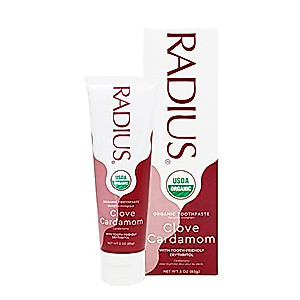 Radius USDA Organic Gel Toothpaste, Non Toxic, Designed to Improve Gum Health and Reduce the Risk Gum Disease, Red, Clove Cardamom, 3 Ounce