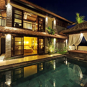 Ajuns Dusk to Dawn LED Light Bulb, Sensor Light Bulb 5W E26 Automatic On/Off Light, Porch Garage Courtyard Balcony Lighting Bulb 2700K Warm White 2Packs