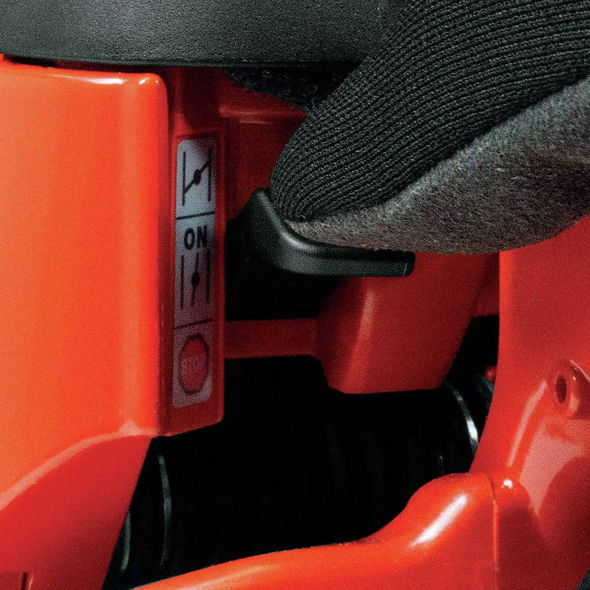 Makita EA5000PRFL 20" 50 cc Chain Saw