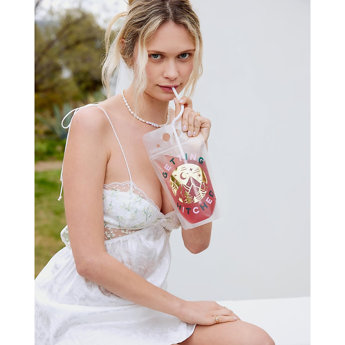 xo, Fetti Camp Bachelorette Drink Pouches - 16 pcs | Bach Party Decorations, Camp Bride Drinkware, Getting Lit + Getting Hitched, Bridesmaid Favor, Bride to Be Gift + Bridal Shower Supplies