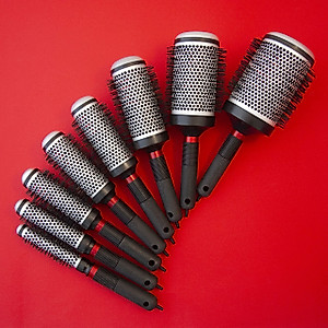 Cricket Thermal Hair Brush #350 1.5” for Blow-Drying, Curling, and Styling – Heat-Retaining Barrel with Anti-Static Tourmaline Bristles, Round Thermal Brush, Ideal for All Hair Types