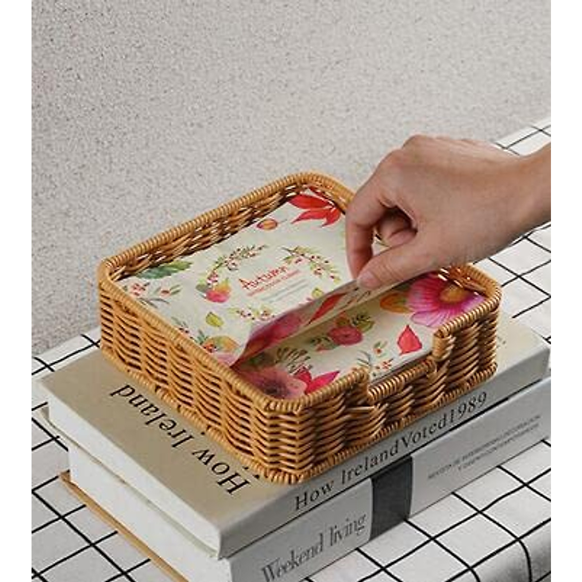 123Arts 2pcs Square Napkin Holders, Plastic Table Paper Towel Holders for Restaurant Home Decor,7.4 Inches