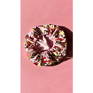 Mad Beauty Disney Princess Shower Cap | Water Repellent | Keeps Hair Tucked Away During Beauty Routine | Cruelty-Free Cosmetics | Skincare Gifts for Women, Adults, and Kids