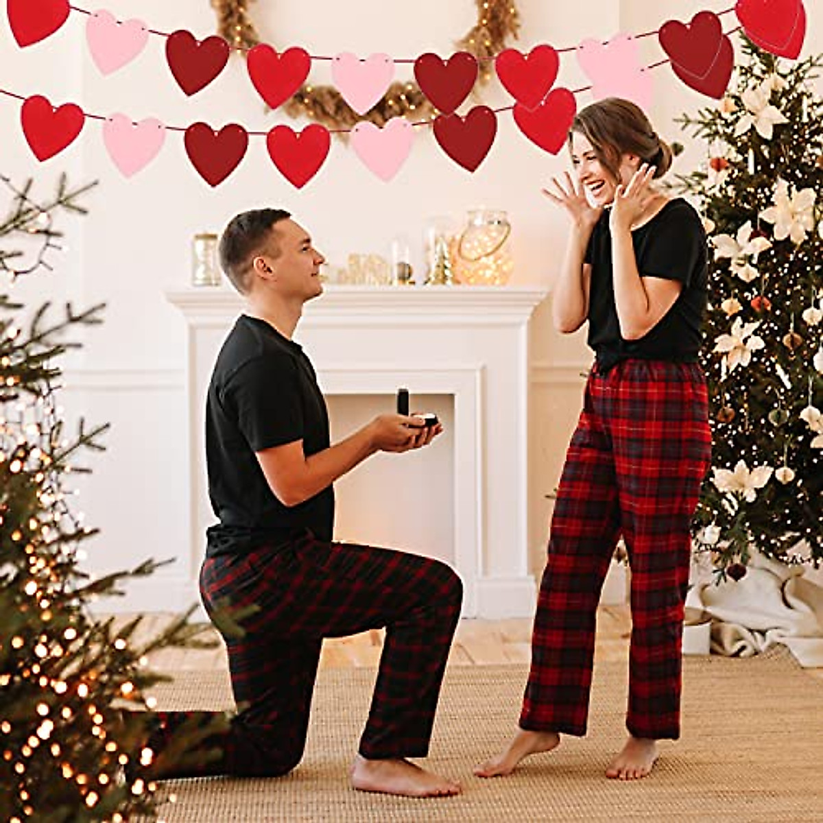 Felt Heart Garland for Valentines Day Decor - Pack of 40, Valentines Day Banner Decor, 4 Pcs Valentine’s Day Garland, Heart Garland for Anniversary Wedding Party Home Office Wall Decorations