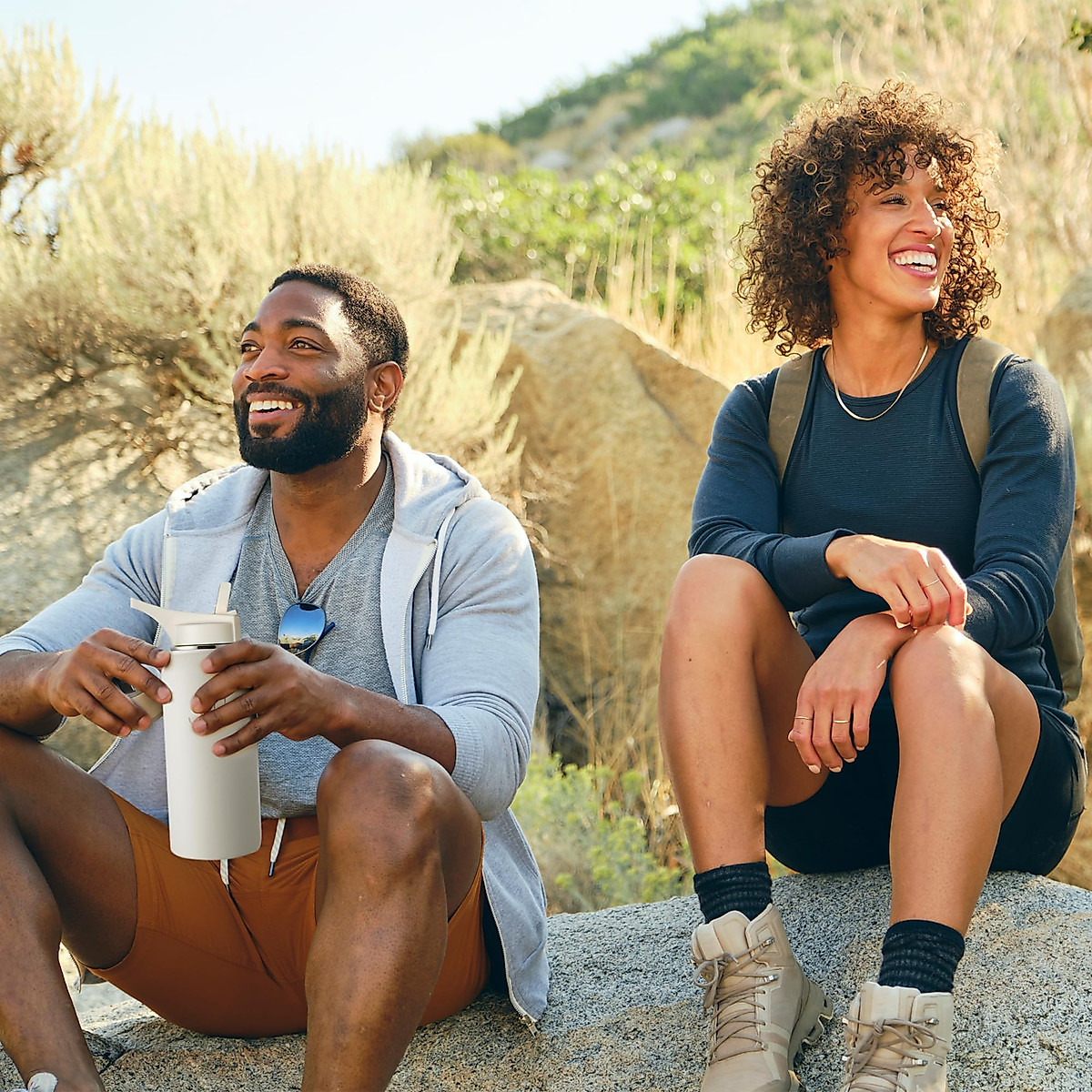 JW Joware 32 oz Insulated Water Bottle with Straw, Stainless Steel Sports Water Bottle with 3 Lids, Leak Proof Water Bottle for Men, Women & Kids, Alabaster White